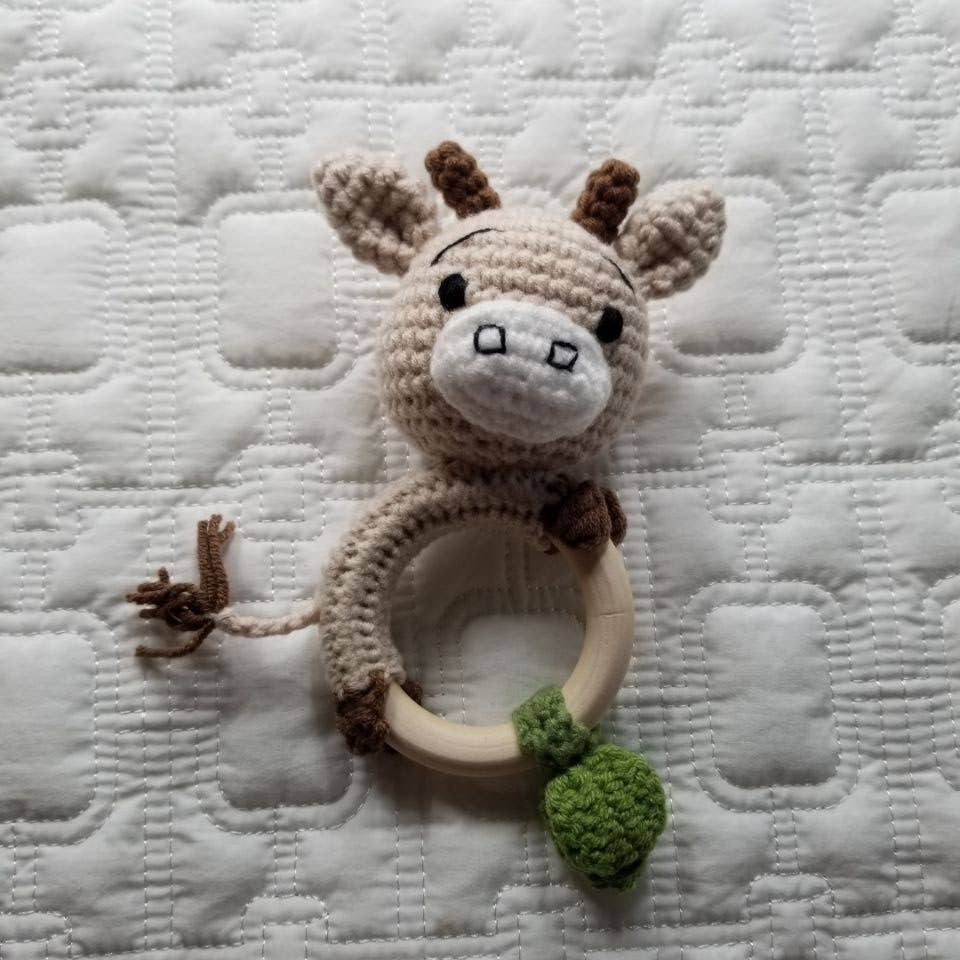 Hand Crocheted Highland Cow Rattle – Shake Rattle & Sew